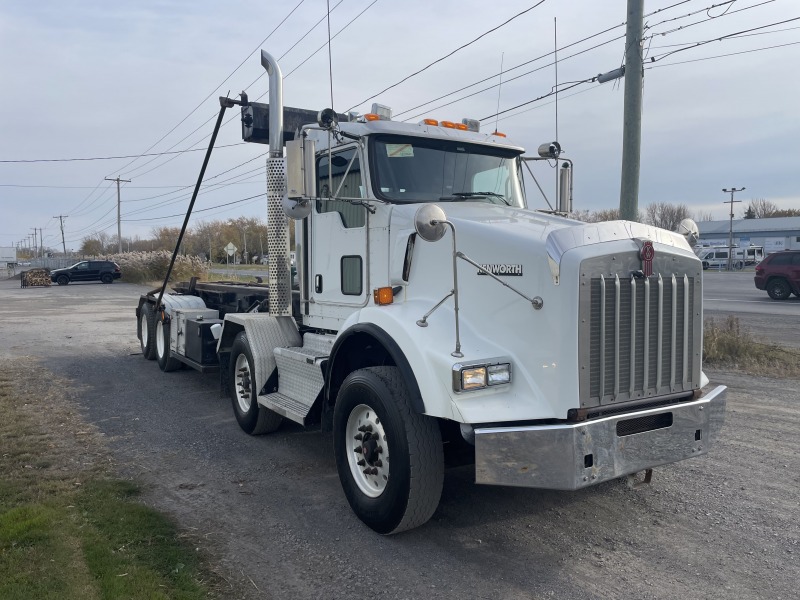 Parade Leasing - T800 12-Roues Roll-Off